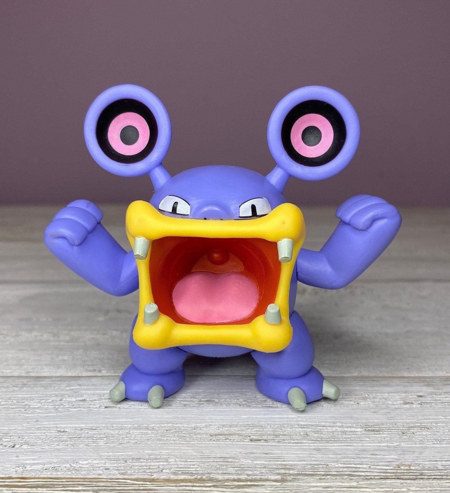 Pokemon Loudred