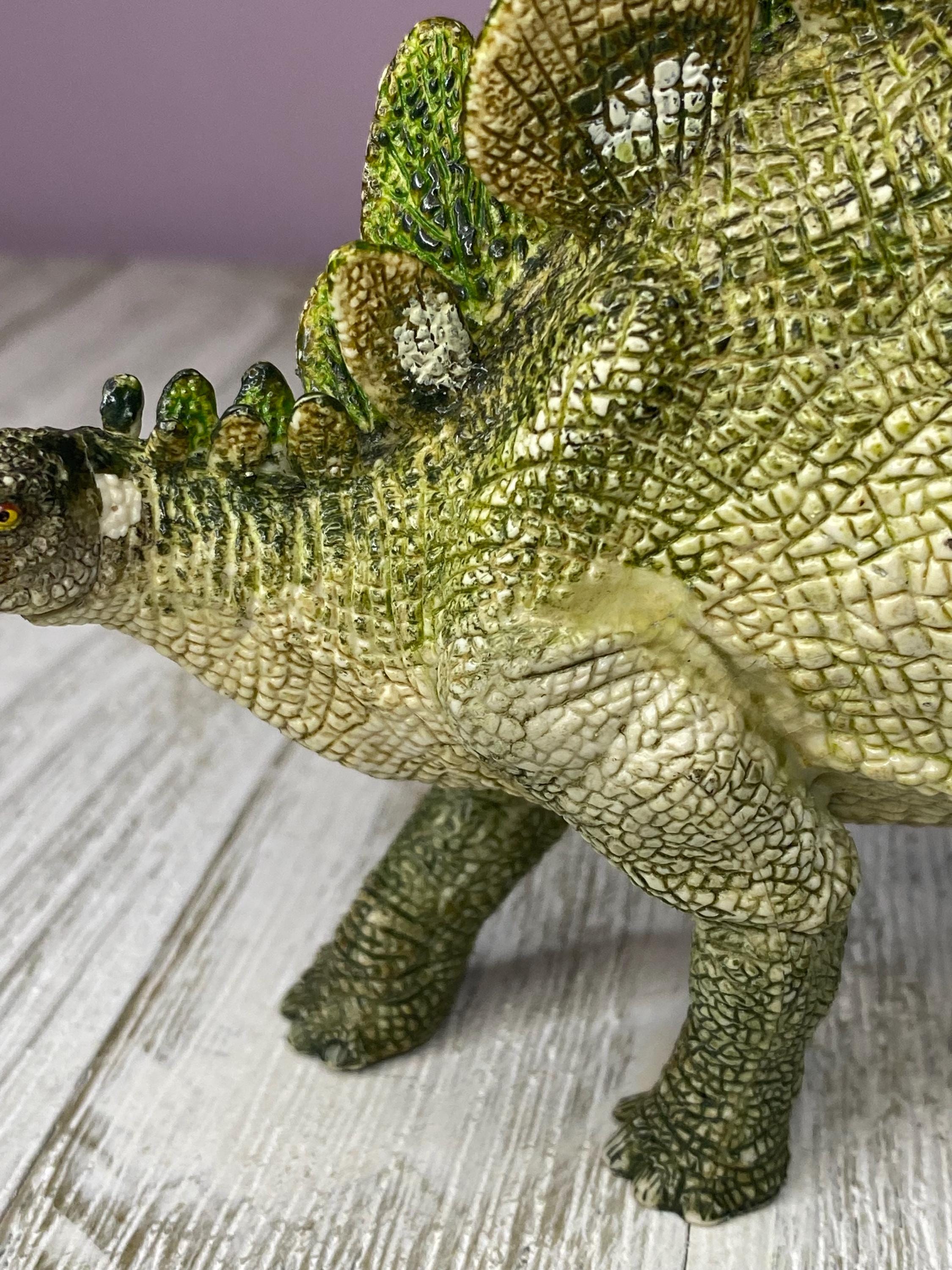 PAPO Stegosaurus Dinosaur 8” Figure Figurine Model (2005 PAPO) Flaws ...