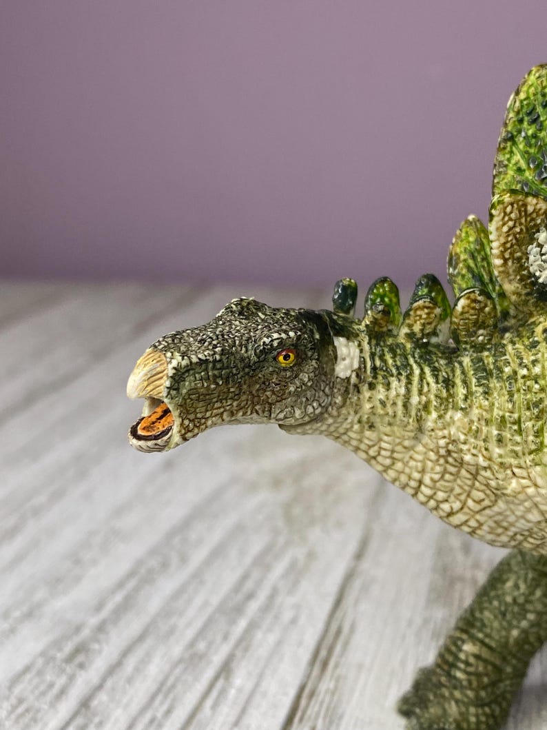 PAPO Stegosaurus Dinosaur 8” Figure Figurine Model (2005 PAPO) Flaws ...