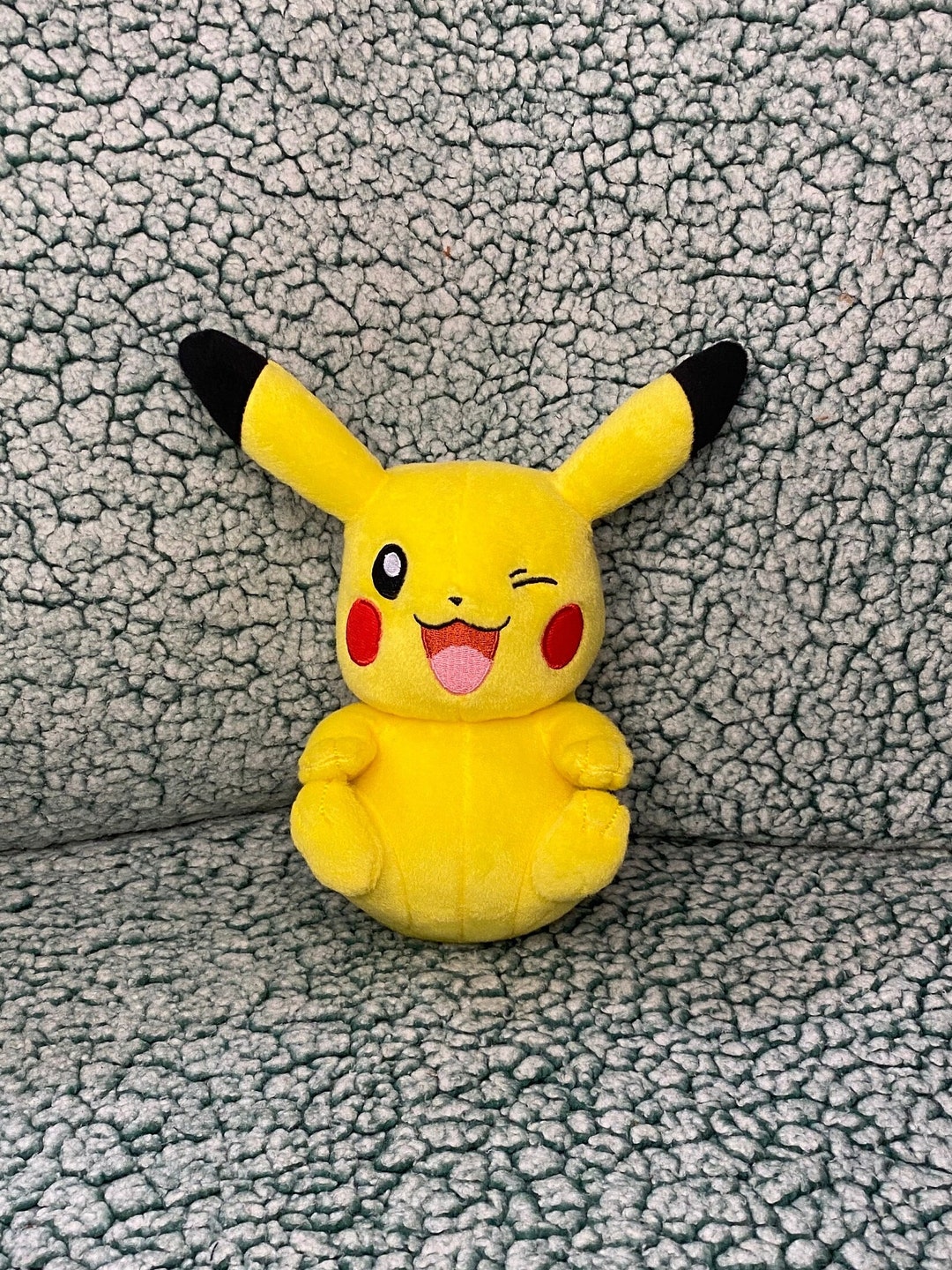 Pokémon Winking Pikachu 8 Plush tomy, No Tush Tag/cut Off Pokemon Plush ...