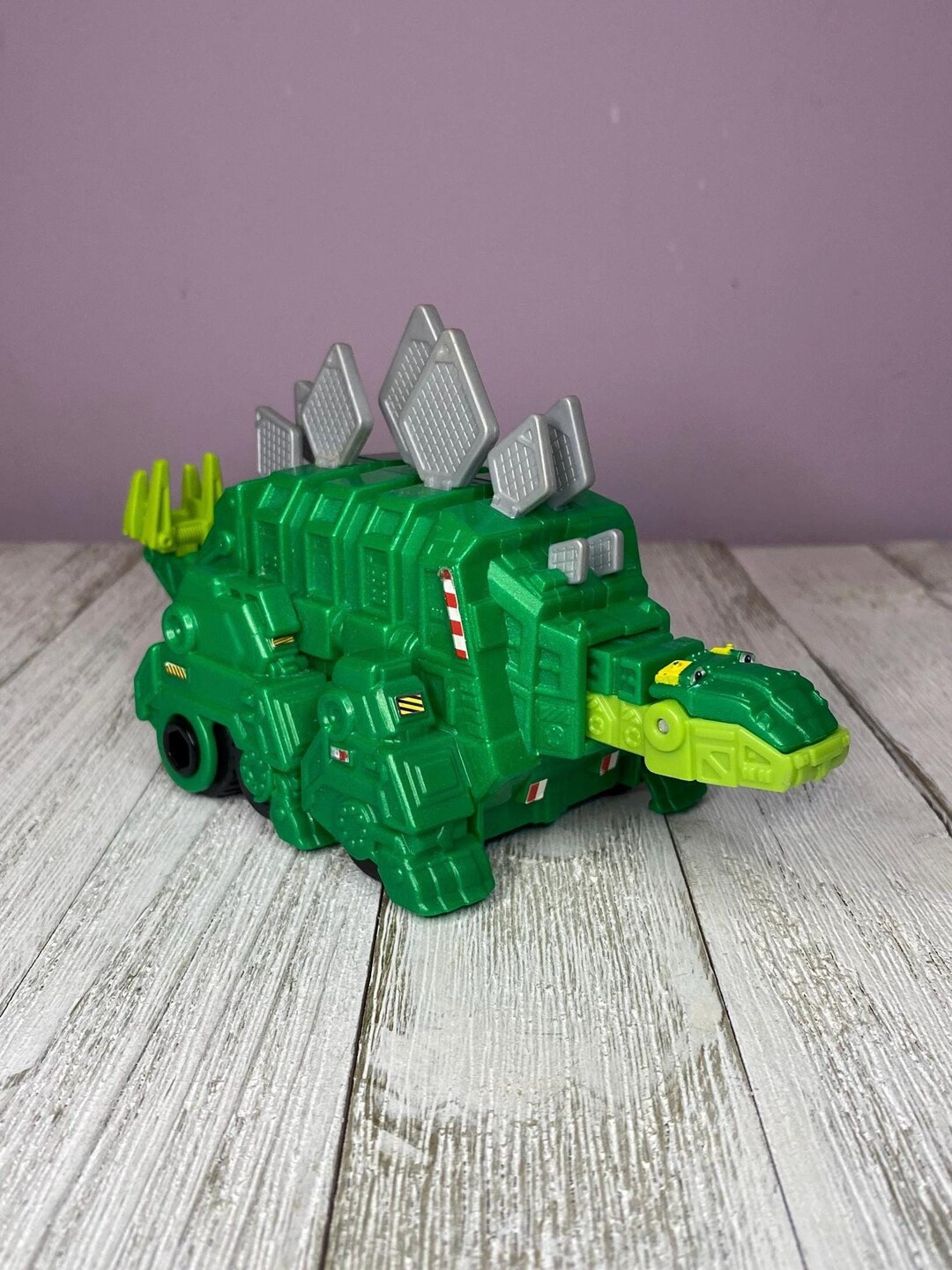 Dinotrux Garby Stegosaurus Pull Back and Go 7” Plastic Vehicle Dinosaur ...