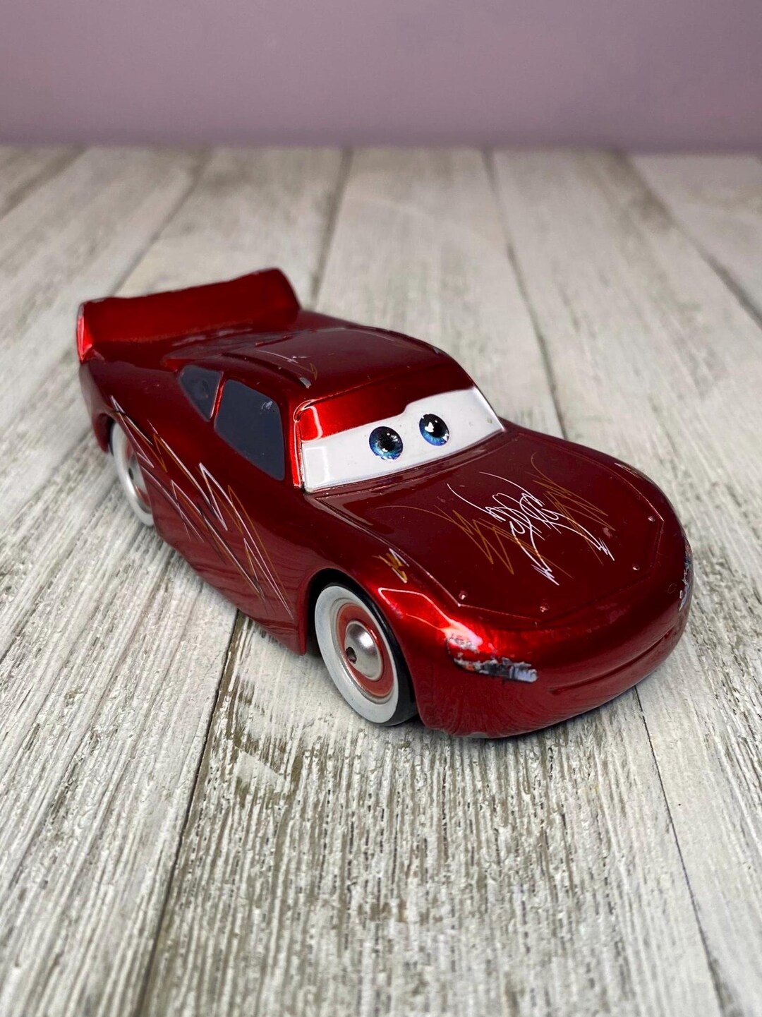 Disney Pixar Cars Metallic Pinstripes Lightning Mcqueen 4 Large Metal ...