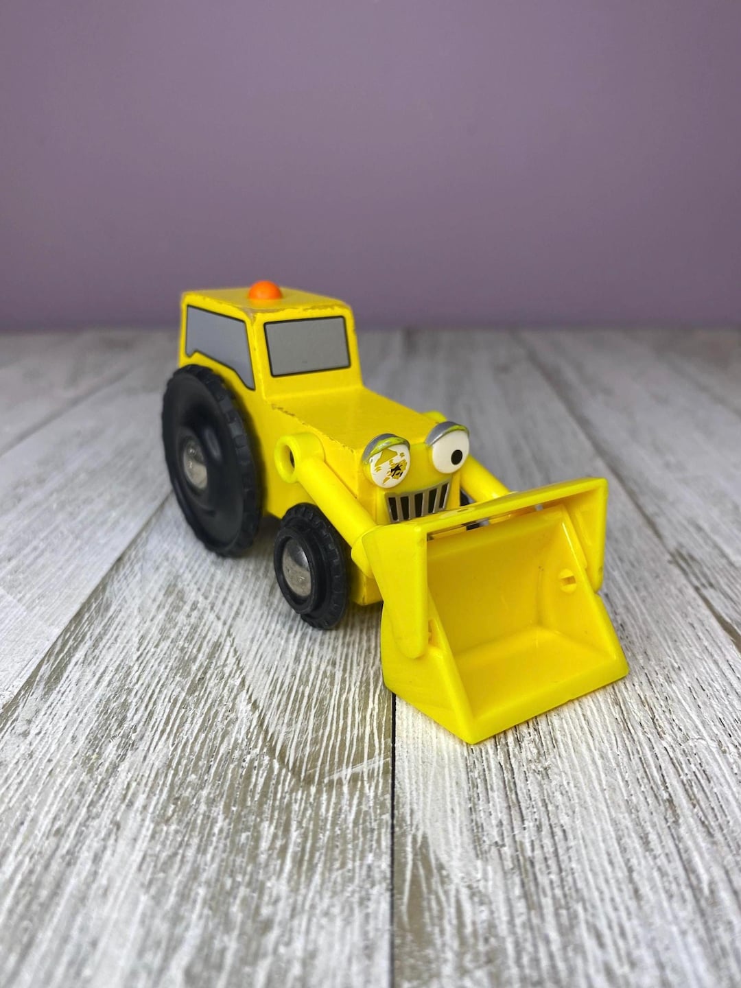 Brio Wooden Bob the Builder Scoop 3.5” Vehicle (2001 HIT Entertainment ...