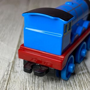 Thomas and Friends 3 Gordon Push Along Metal Train gullane, Thomas Limited Take N Play - Etsy