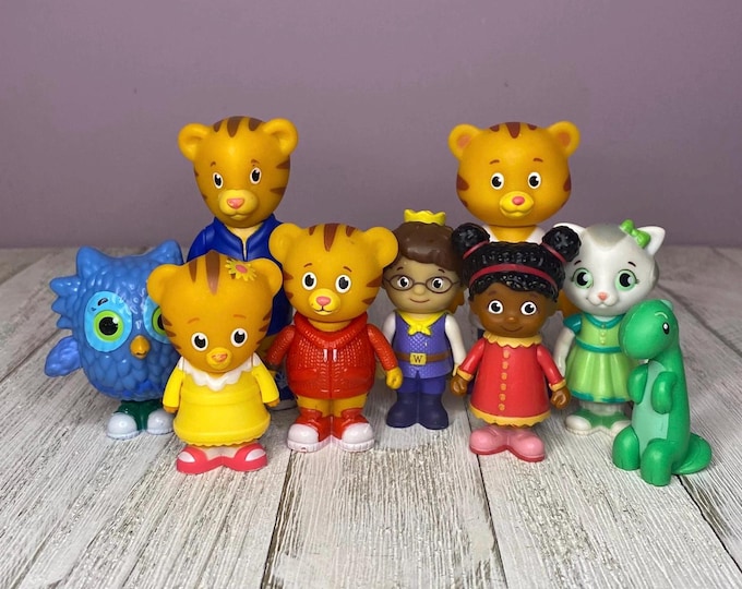 PBS Kids Daniel Tiger’s Neighborhood Family and Friends 2-3.5” Figures ...