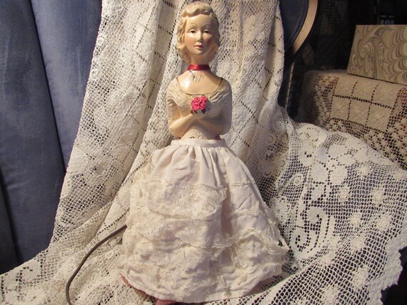 Vintage Chalkware Lady Lamp | Etsy