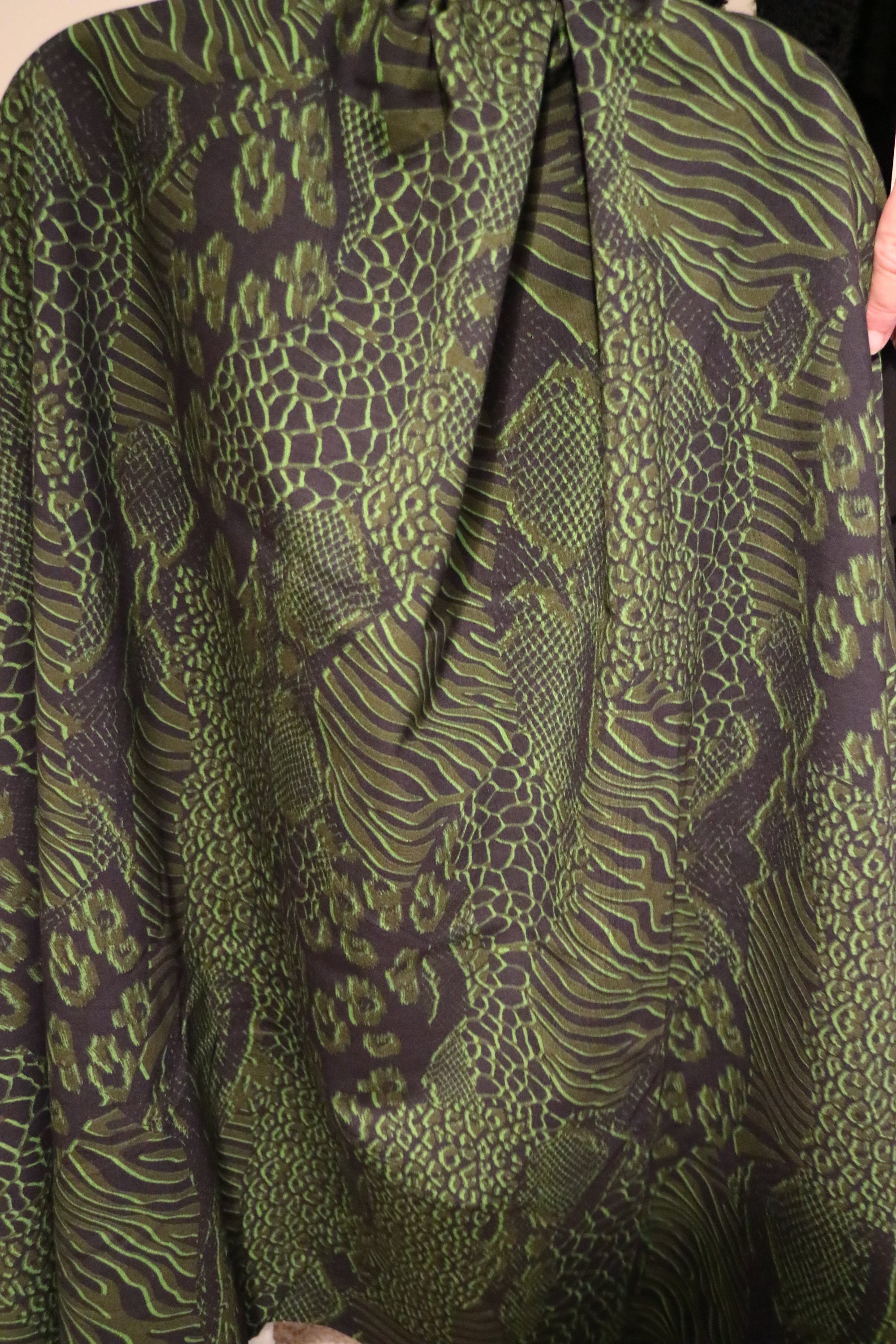 Green and Black Snake Skin Print Ponte - Etsy Norway