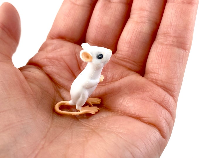 Miniature Mouse Resin Figurine 28mm X 20mm Fairy Garden Dollhouse ...