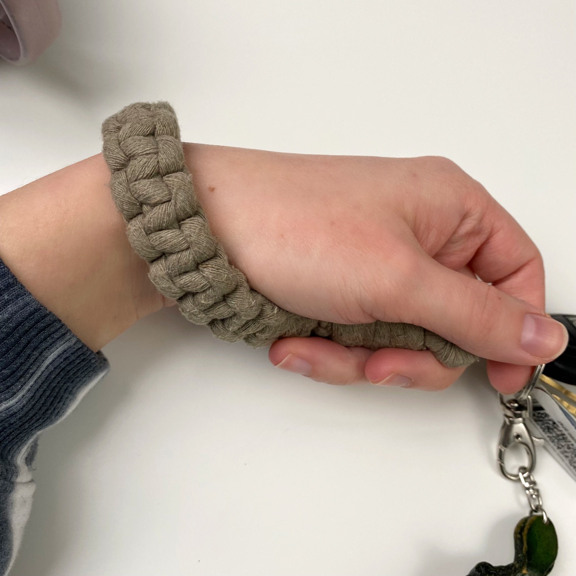 Macrame Wristlet Keychain DIGITAL PDF PATTERN Macrame Key - Etsy