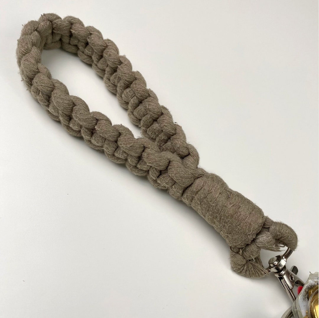 Macrame Wristlet Keychain *DIGITAL PDF PATTERN* | Macrame Key Chain ...