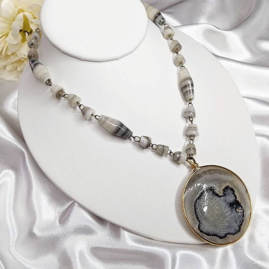 Vintage Mayan Calendar Agate Medallion & Chalcedony Bead Necklace - Etsy
