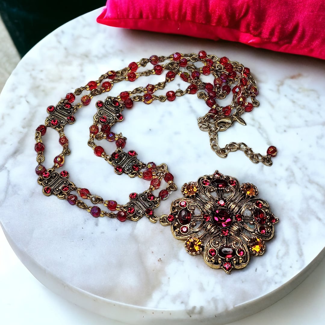 Vintage NR Nina Ricci for Avon Rhinestone Necklace - Etsy