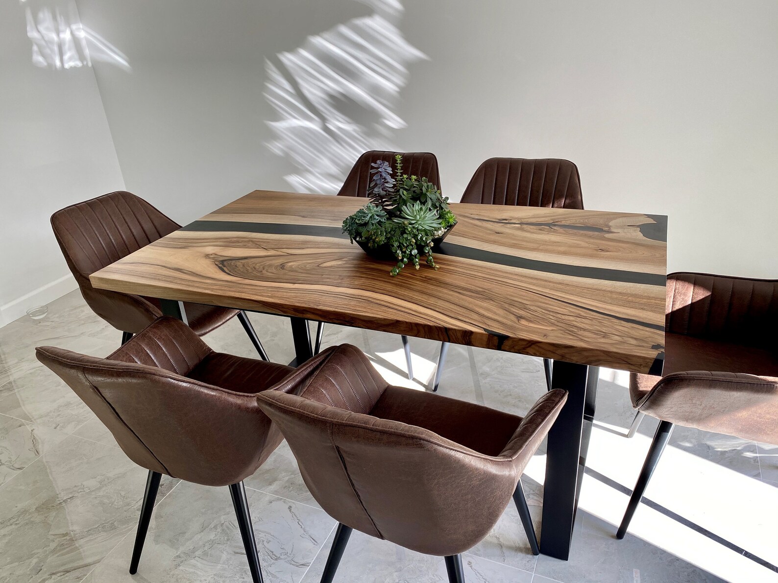 Dining Table With Walnut Wood and Epoxy Resin - Etsy