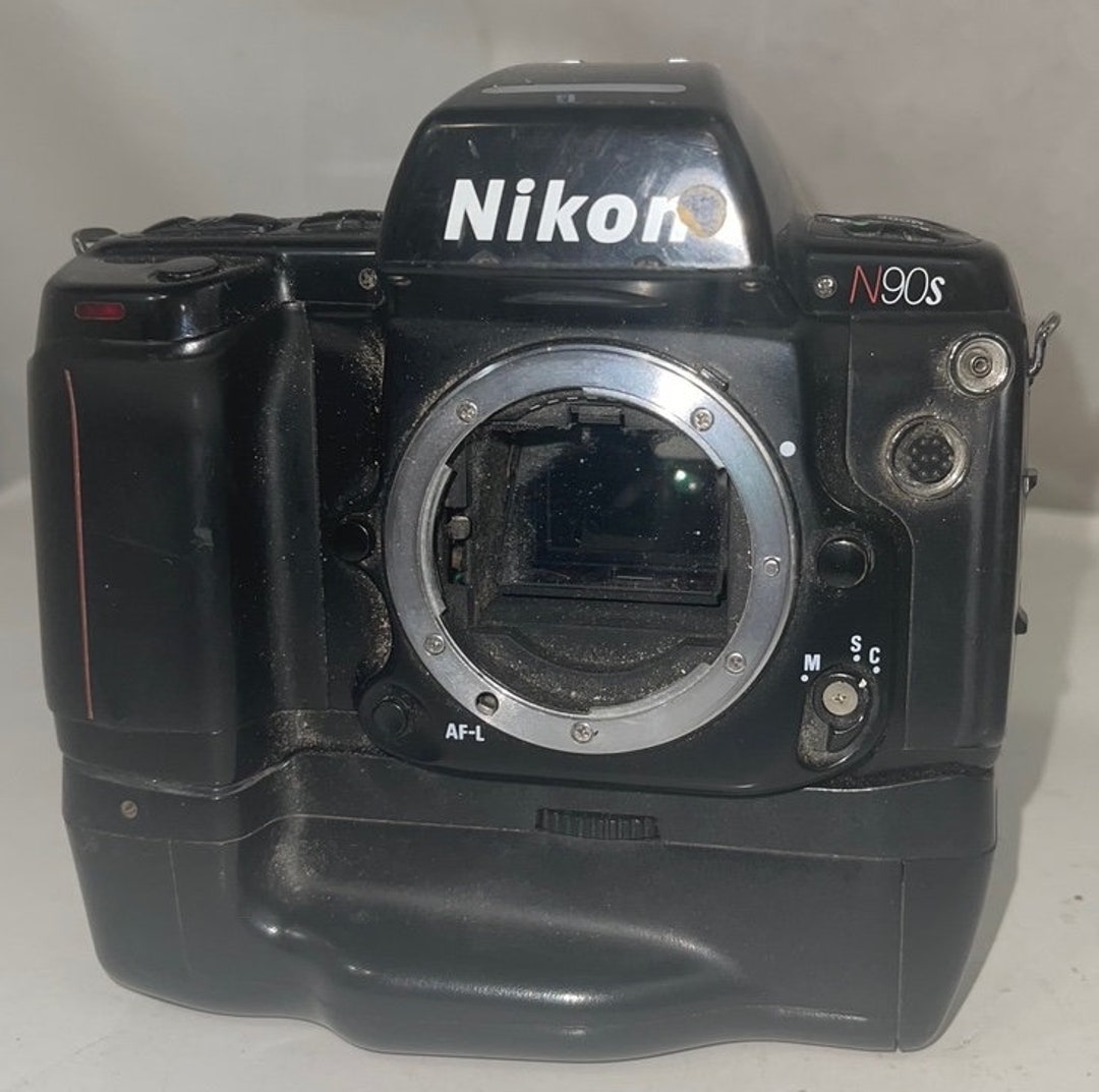 1992 Nikon N90s Camera Body and Nikon MB-10 Battery Grip - Etsy