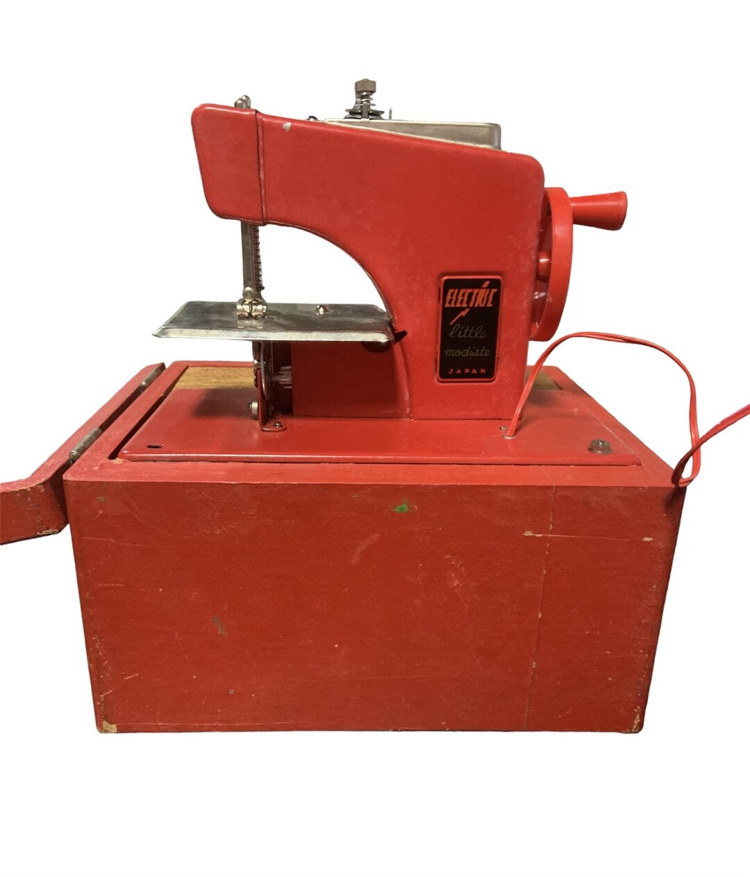 Electric Little Modiste Japan Vintage Sewing Machine Boxed Battery Red ...