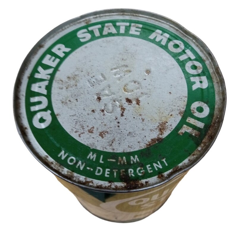 Quaker State Motor Oil Can Vintage Collectible Automotive Care Garage ...
