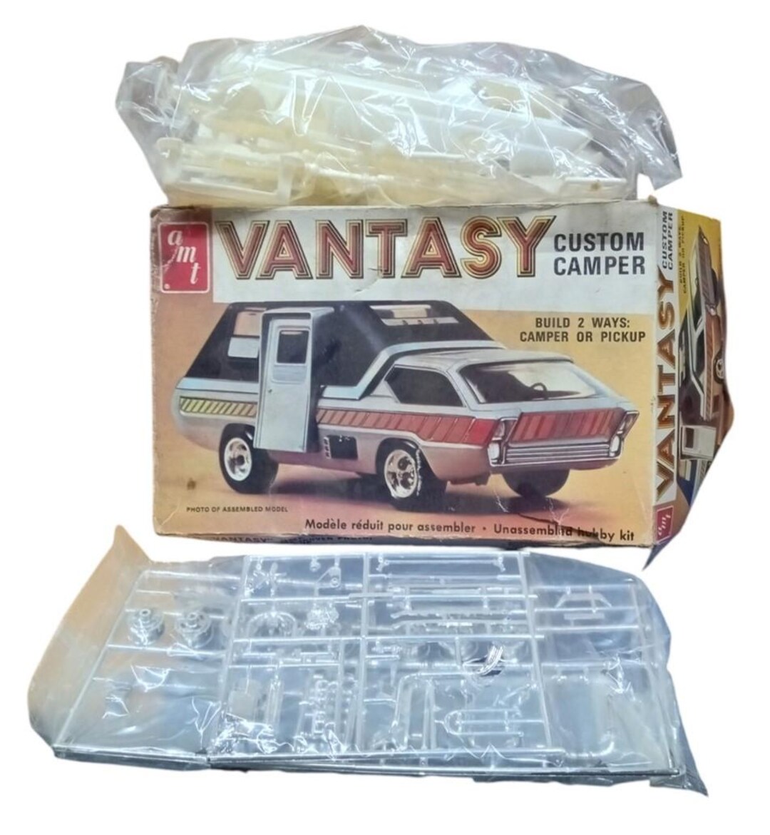 AMT Vantasy Model Car Kit Vintage Collectible Nostalgic Toy Model ...