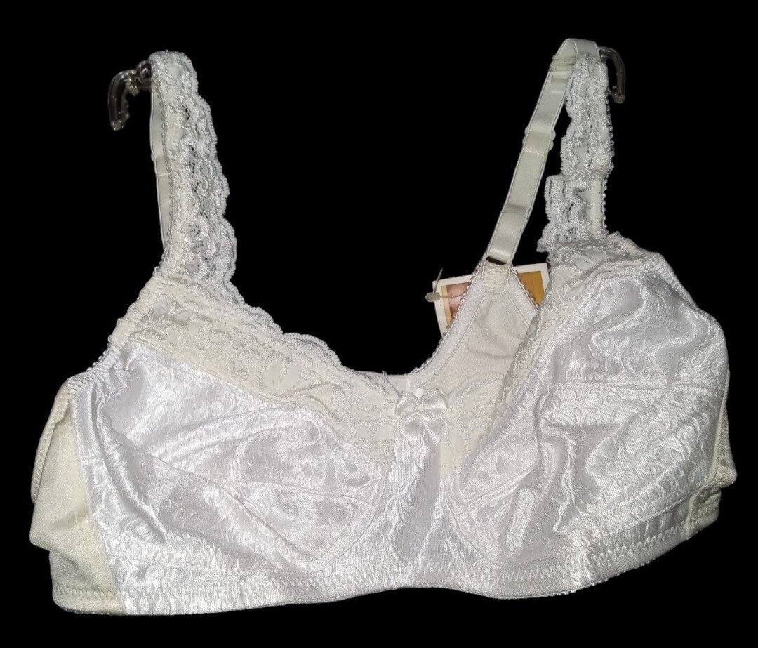 Amoena Bra White Style 2126 Size 34B New From Lingerie Store With Tags ...