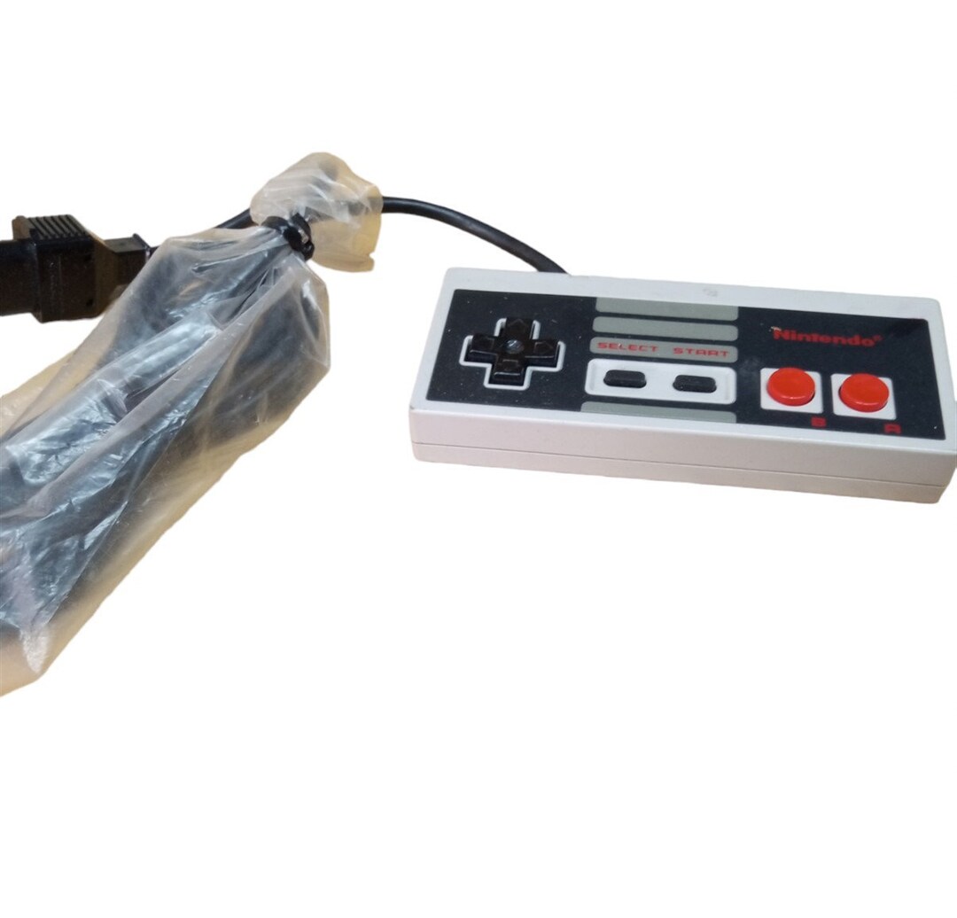 Nintendo Entertainment System Controller Vintage Collectible Retro ...