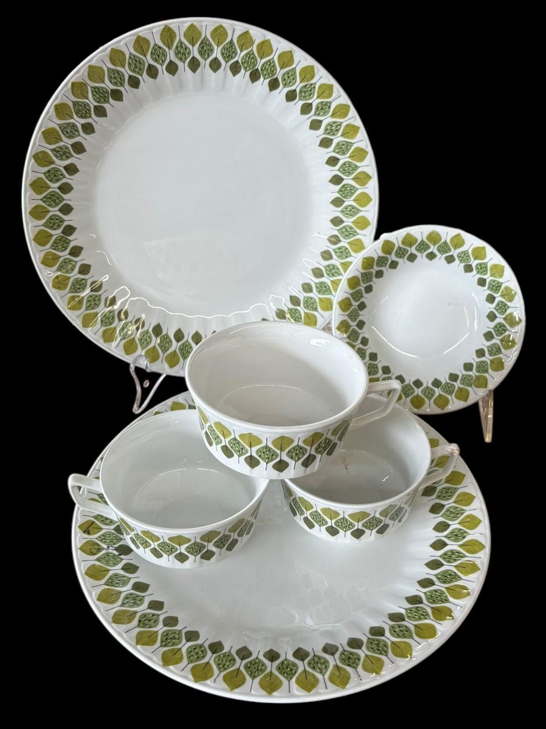 Spanish Crown Pontesa Ironstone Green Leaf Pattern Set Dinner Plates ...