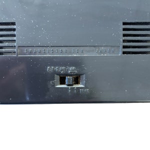 Sharp AM/FM 2 Band Transistor 10 Japan Radio Model FX-506 With Case ...