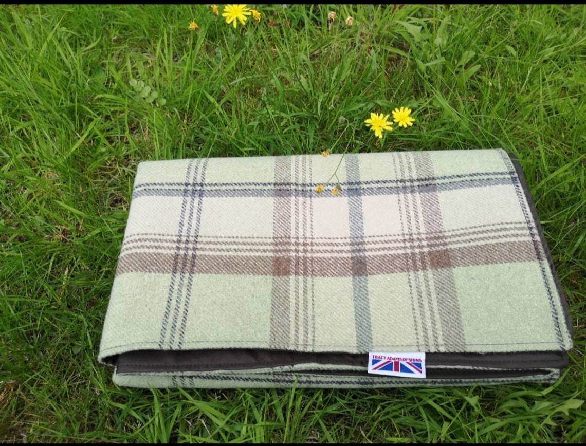 Green Tartan Picnic Blanket With Carry Strap Made in England - Etsy