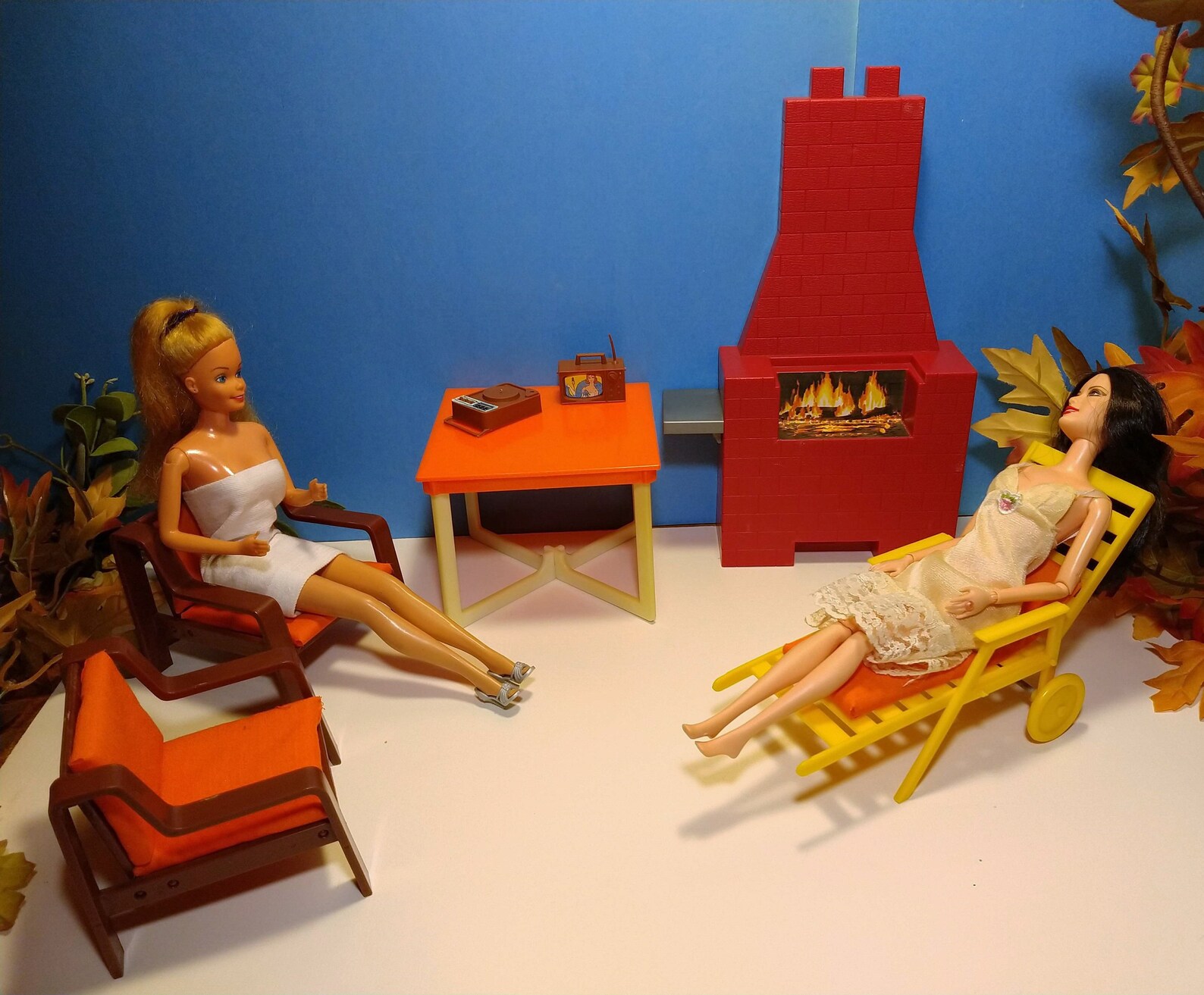 Vintage 1970's Patio Furniture Barbie Fireplace Arco - Etsy Canada