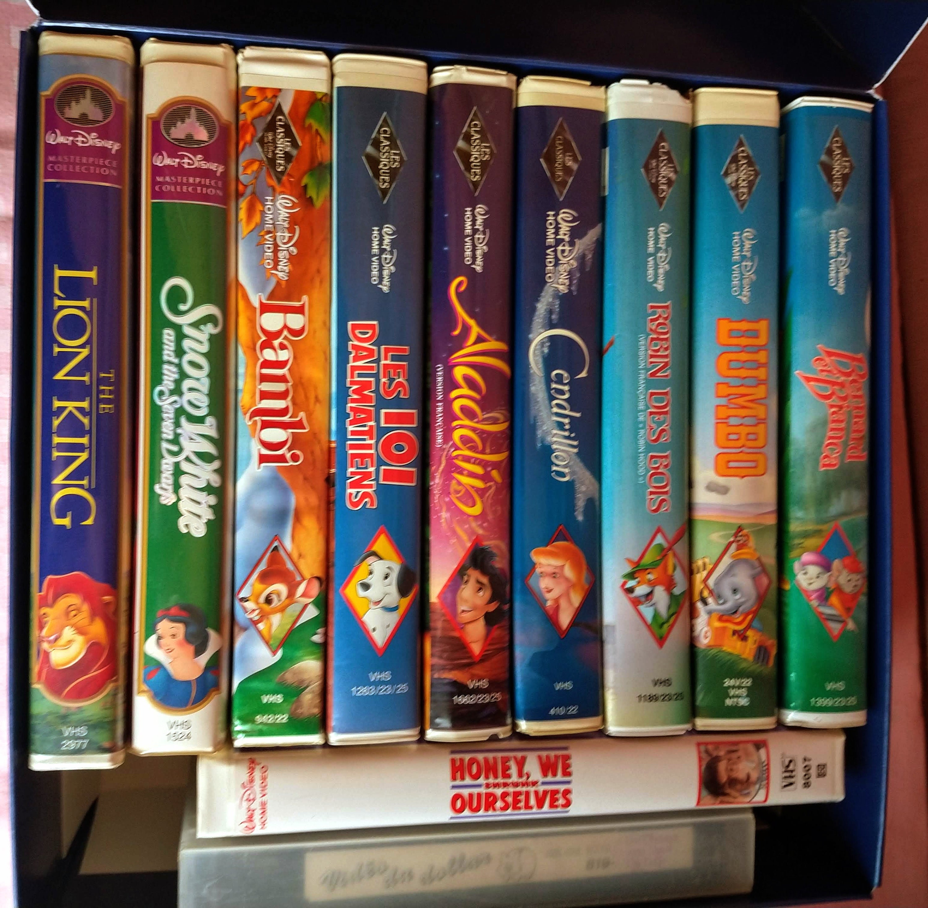 Lot 11 Disney VHS Film Cassettes 3 English 8 French the Classics Black ...