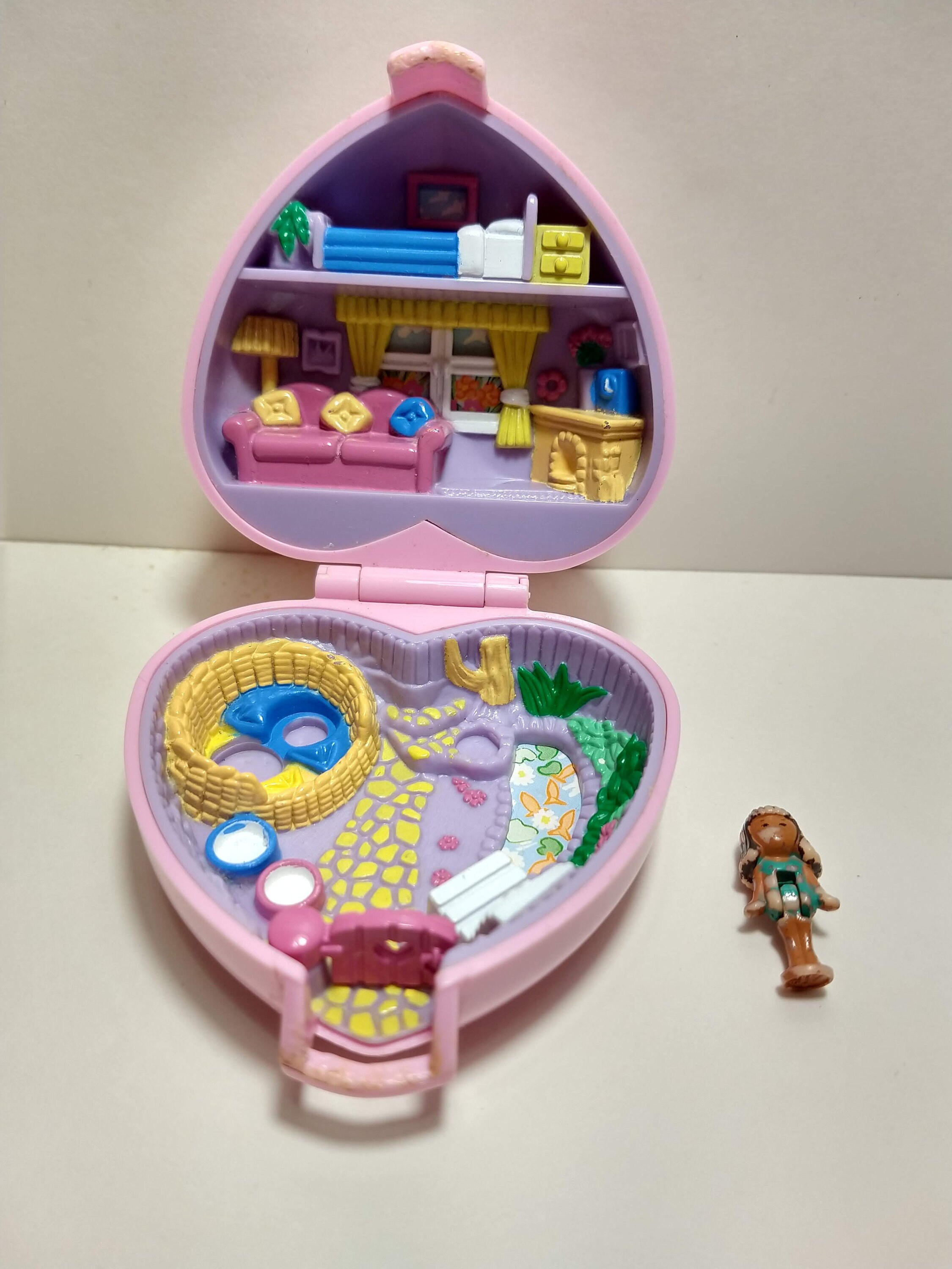 Vintage Polly Pocket Bluebird Compact Case 1993 Dog Heart Free Shipping ...