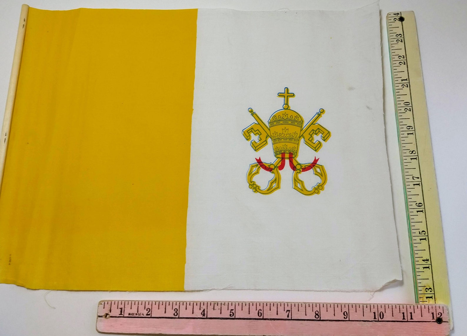 Vintage 1940 Catholic Flag of the Vatican Linen 11.5 X 15 Free Shipping ...