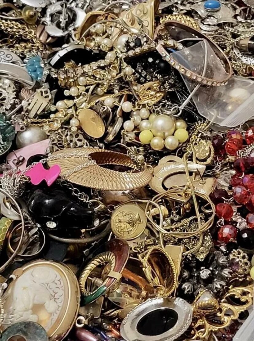 Vintage Costume Jewelry Craft Broken Lot 1 Pound Etsy