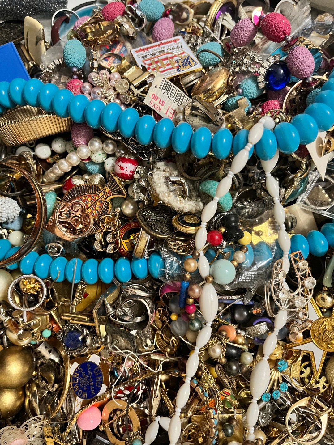Vintage to Mod Broken Costume Jewelry Lot Over 1 Full Pound - Etsy