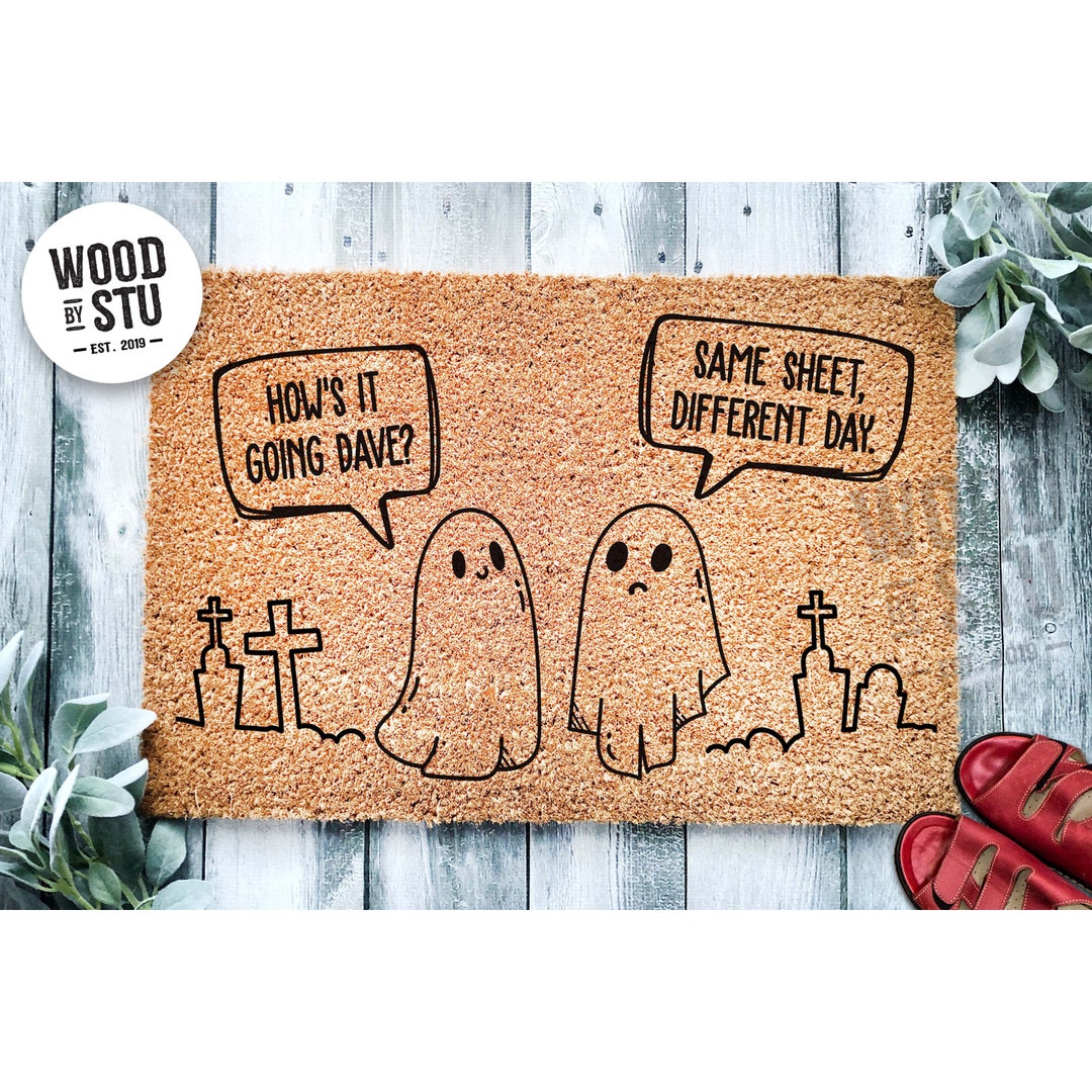 Doormat Ghosts Same Sheet Different Day I Love Halloween - Funny ...