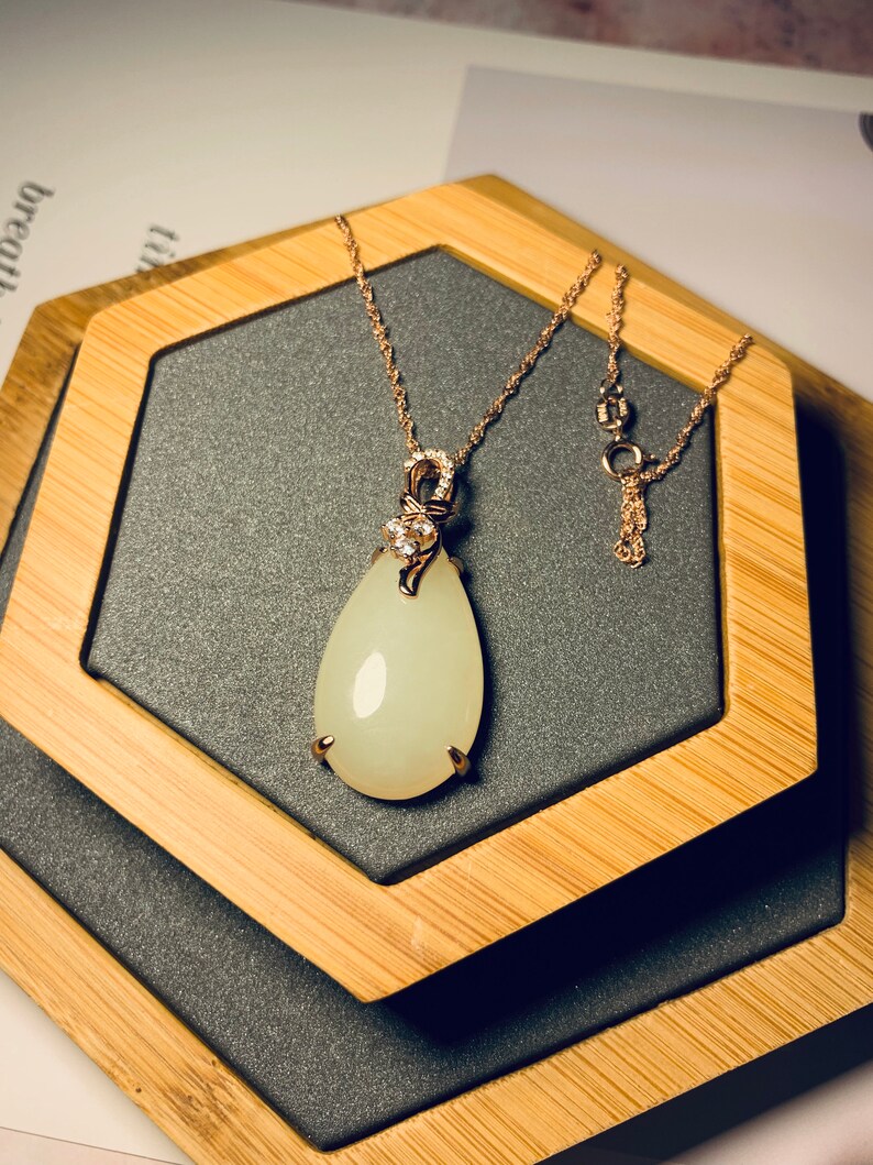 Merial - Certified White Jade Necklace Rose Gold - Etsy