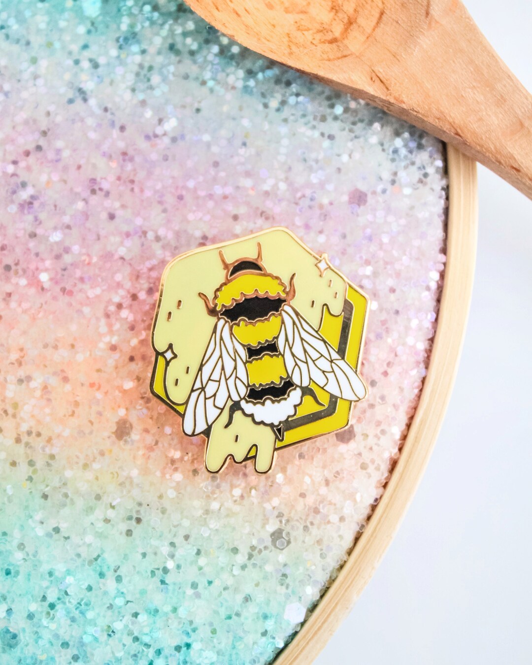 Honey Bee Enamel Pin | Bee Enamel Pin | Bug Enamel Pin - Etsy