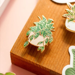 Hoya Splash Plant Enamel Pin | Houseplant Enamel Pin | Potted Plant ...