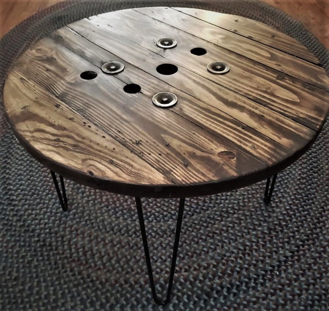 Rustic Spool Wood Round Table – 20