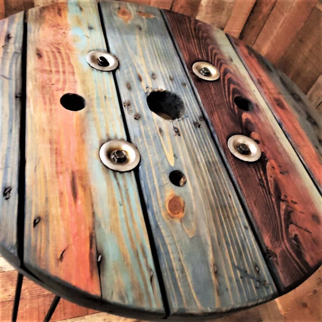 Rustic Spool Wood Round Table – 20