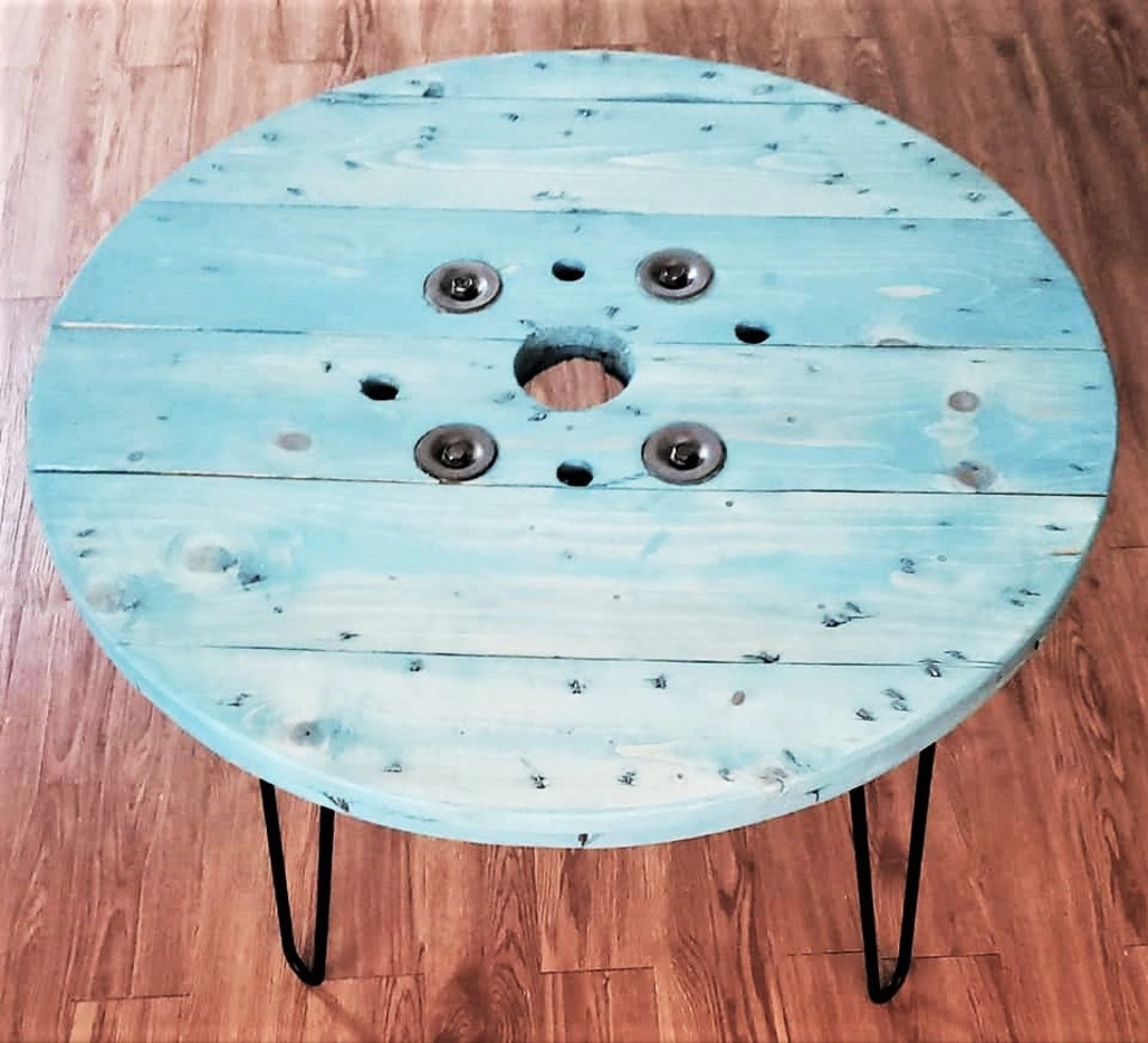 Rustic Spool Wood Round Table – 20