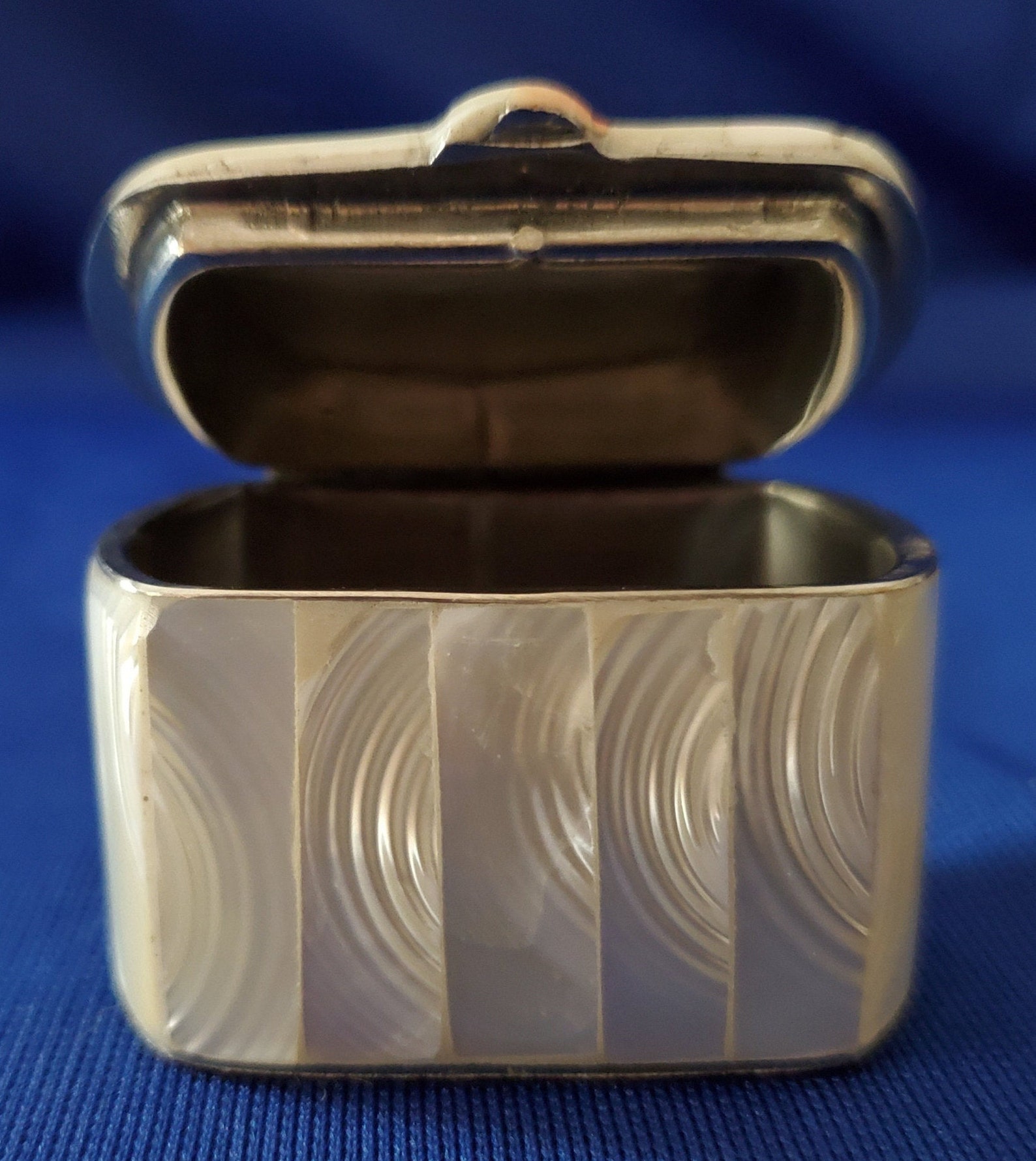 Strawberry Shell With Troca Mother of Pearl Pill Box - Etsy