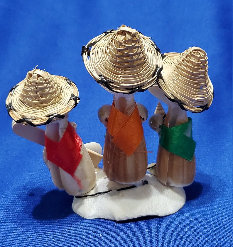 3 Man Seashell Band | Etsy