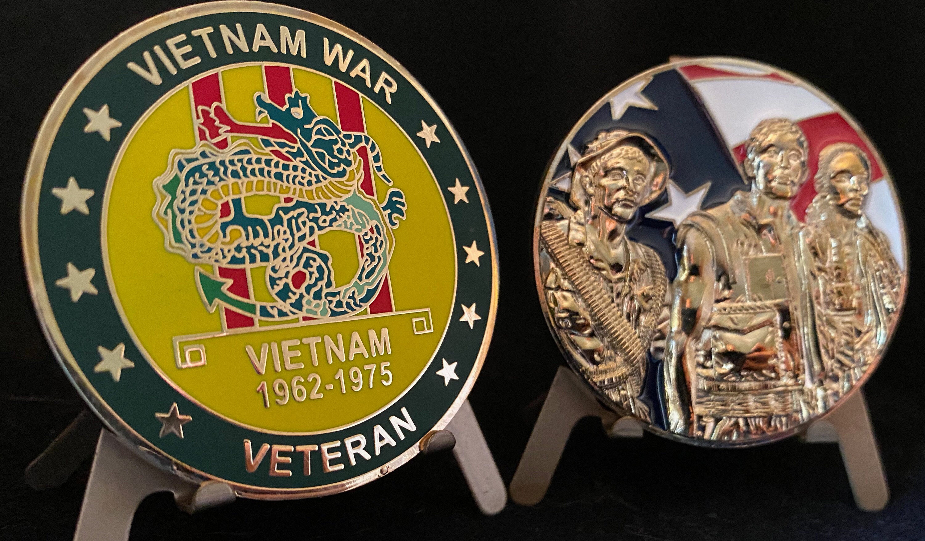 Vietnam Veteran Challenge Coin Featuring National Monument | Etsy
