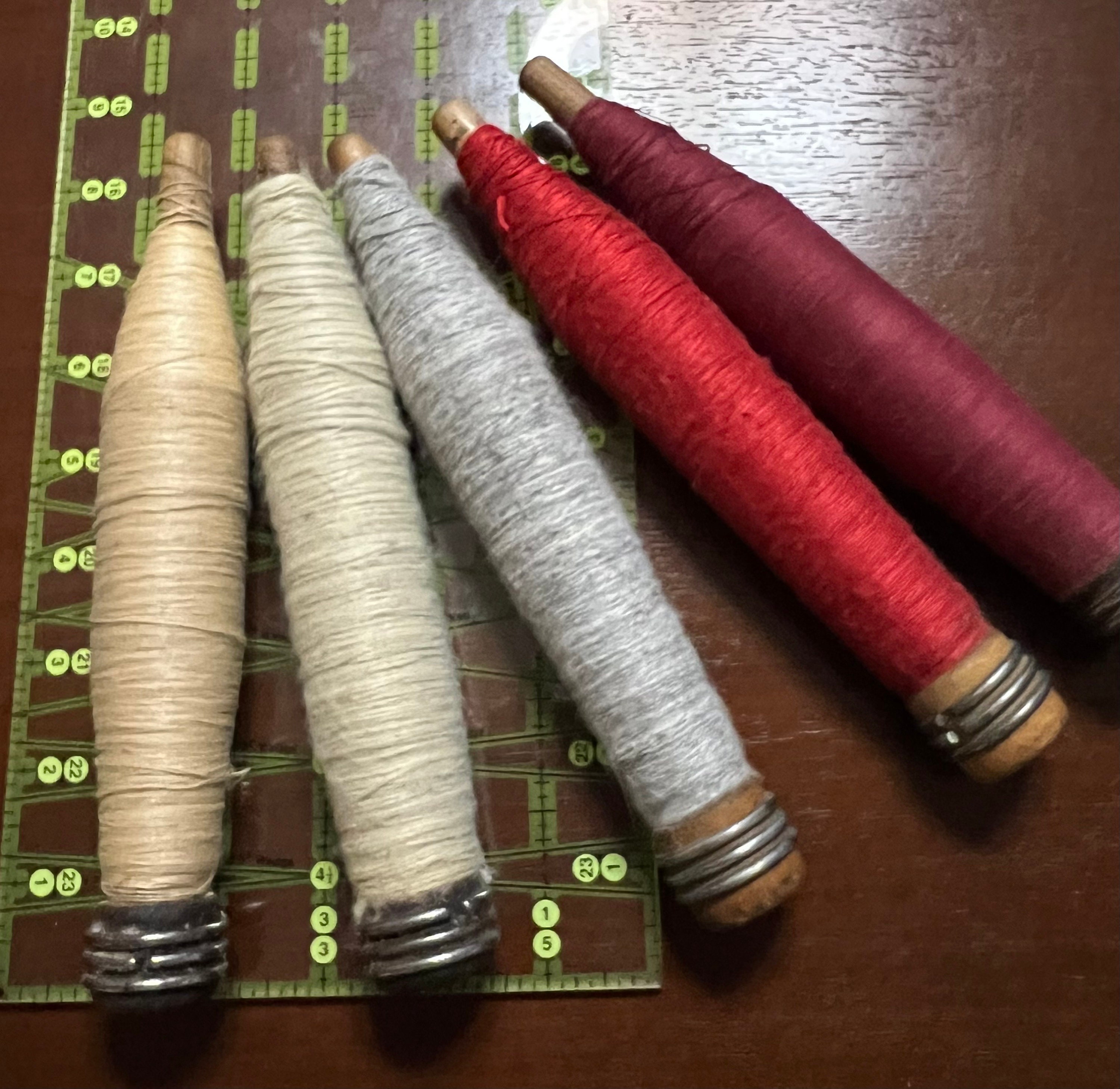 Antique Wooden Spools, Old Wooden Spools With Yarn, 5 Vintage Oak ...