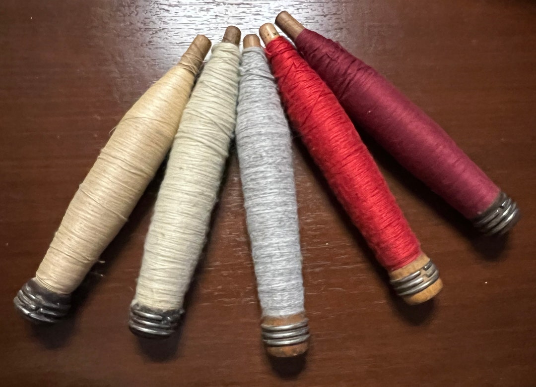 Antique Wooden Spools, Old Wooden Spools With Yarn, 5 Vintage Oak ...