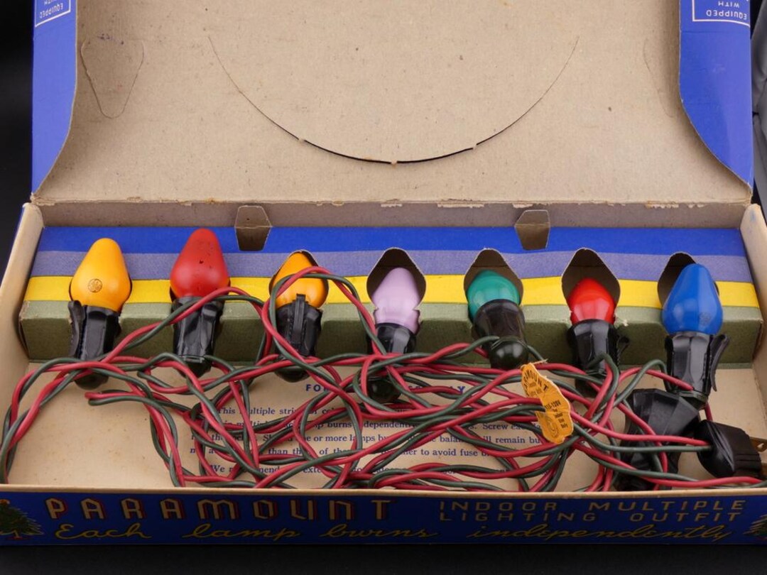 Vintage Christmas Paramount String Lights With Green Cap C7 Bulbs in ...