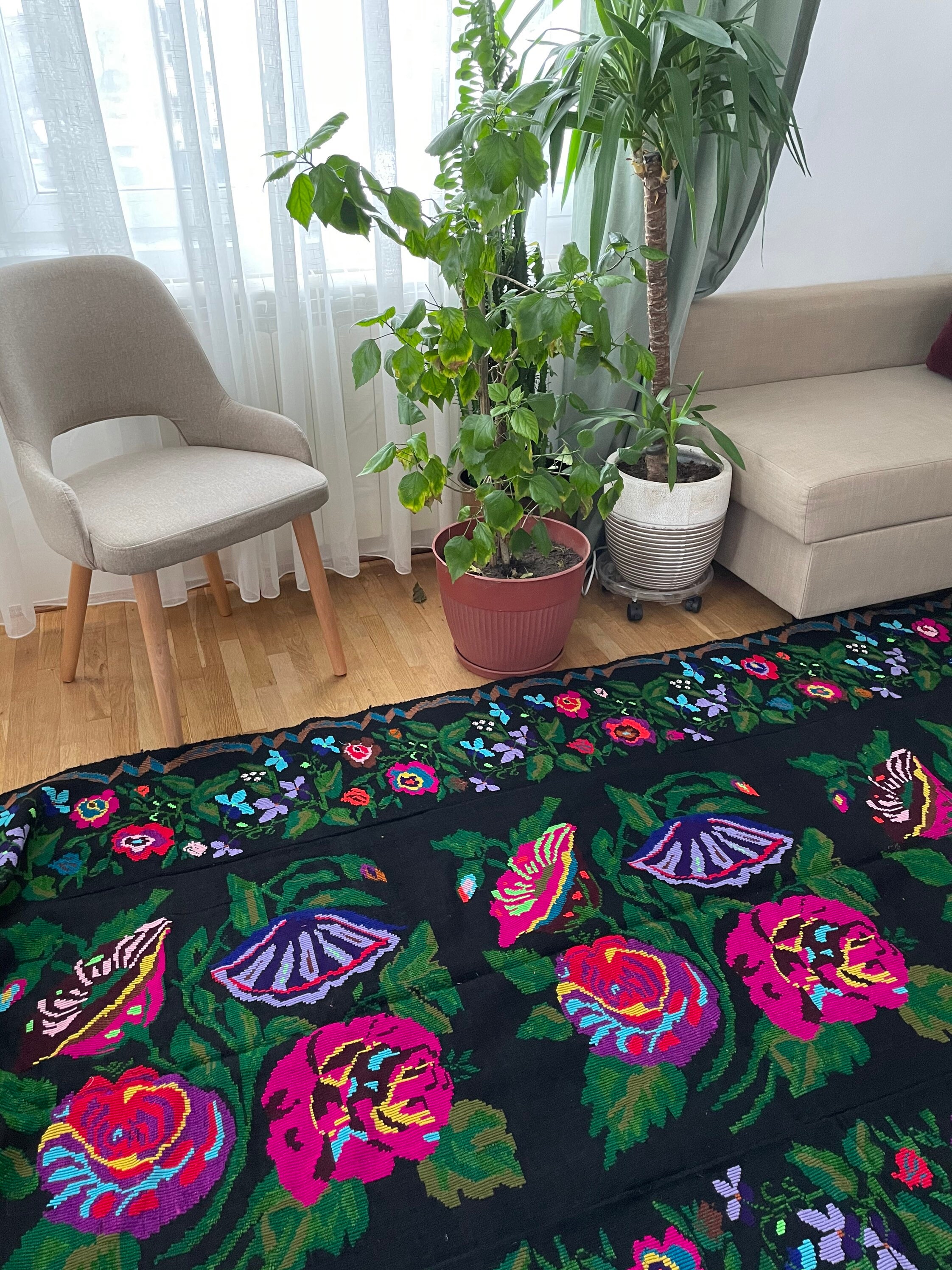 Handwoven Romanian rug with colorful bohemian floral design | Etsy