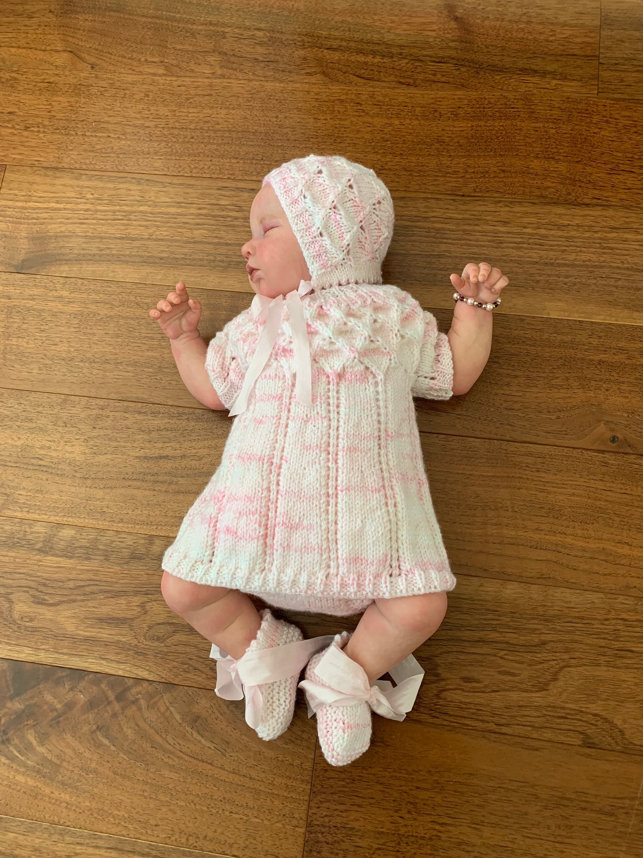 A "sugar & Spice” Multi-piece Knitting Pattern for Reborn Doll 16 -22 ...