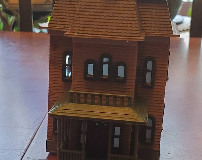 HO Scale (1/87) Bates House Lighted - Etsy
