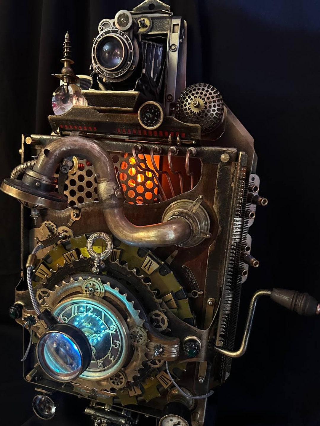 Antique Hand-made Watches Made From a Rare Gramophone and Details of ...