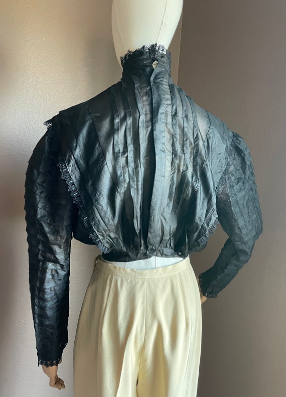 Antique Early 1900s victorian silk lace cropped bodic… - Gem